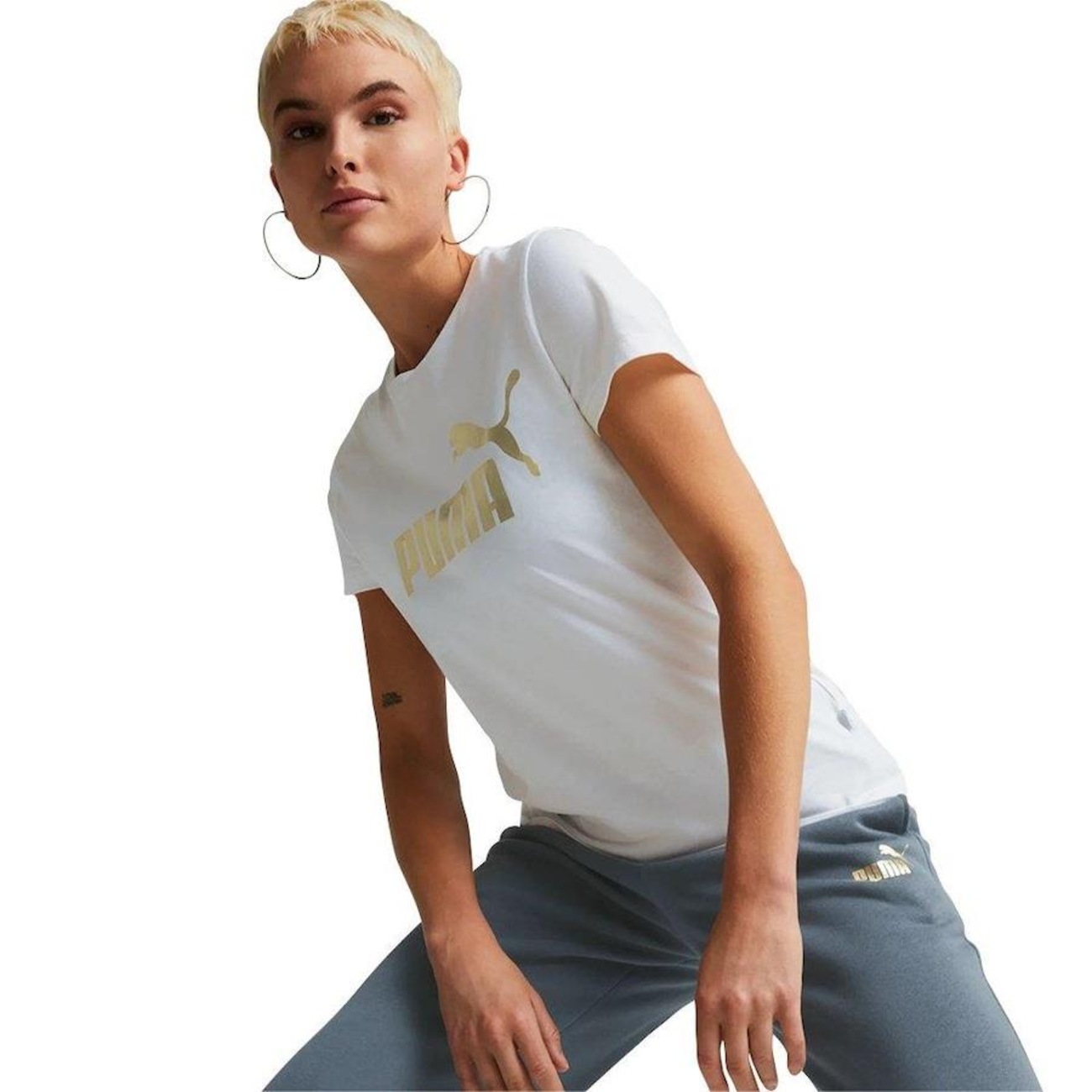 Camiseta Puma Metallic Logo - Feminina | Centauro