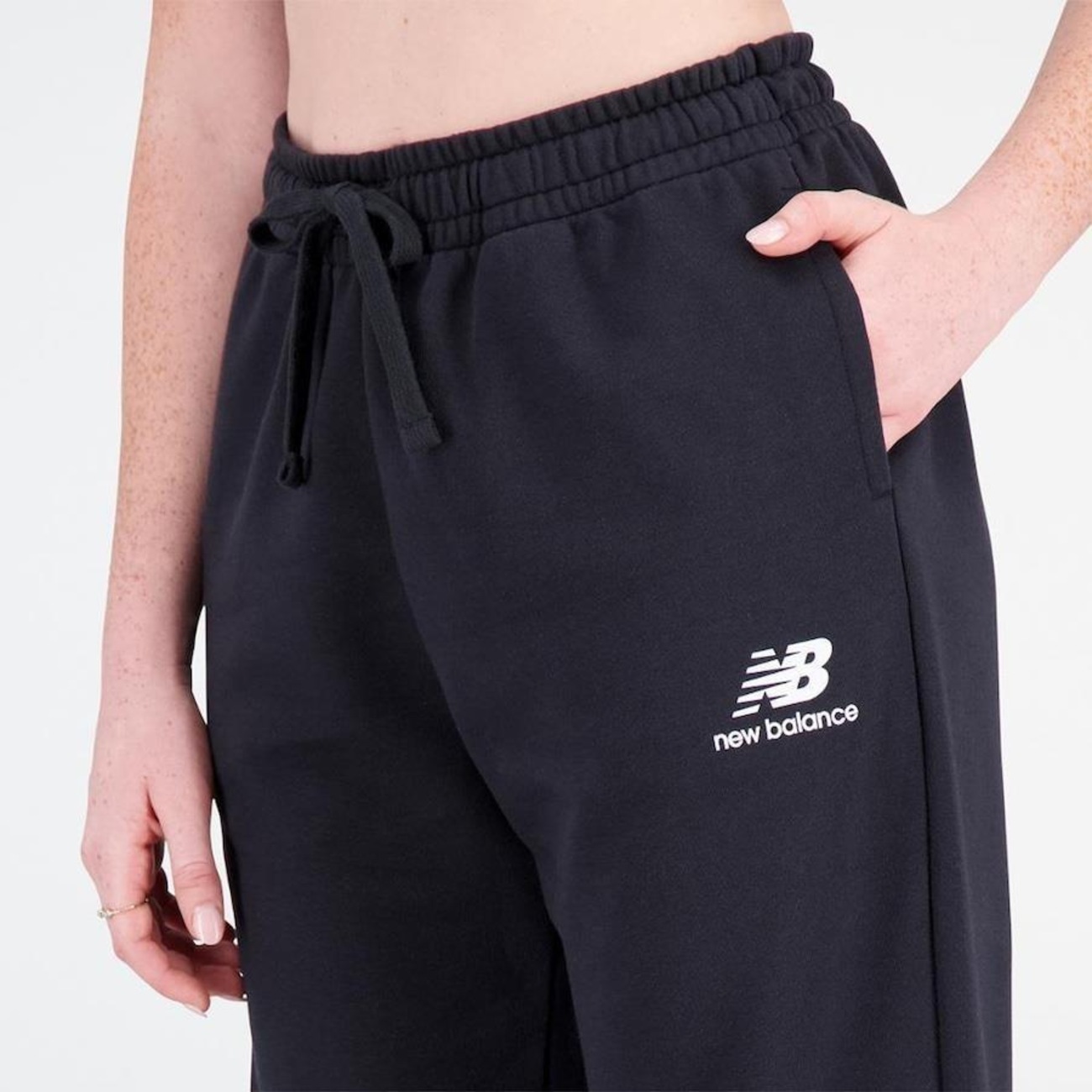 Calça New Balance Essentials Basic - Feminina | Centauro