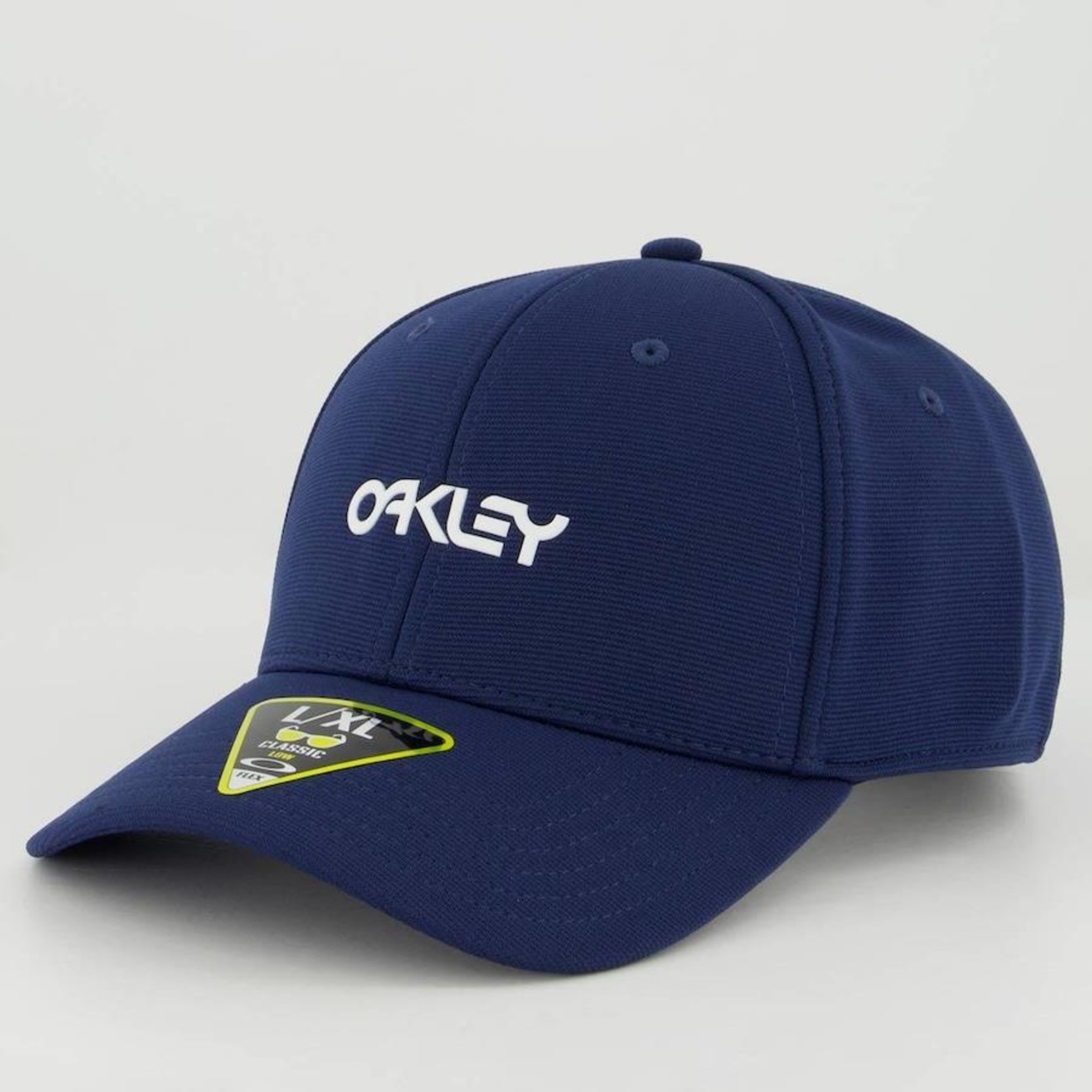 Boné Oakley Metallic 6 - Fechado - Adulto | Centauro