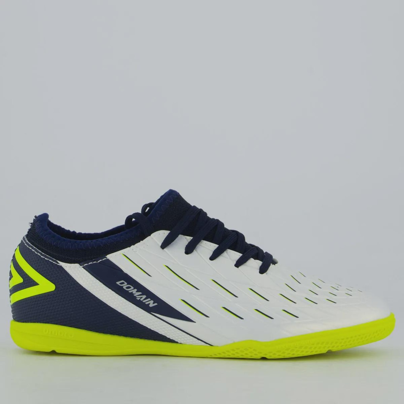 Chuteira Futsal Infantil Umbro Domain em Promoção | Centauro