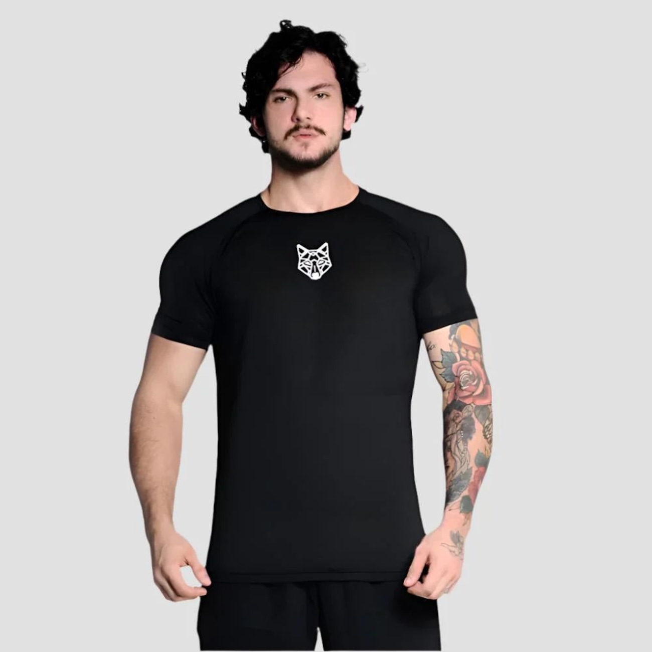 Camiseta Alpha Co Dry Perfomance Black Lobo Geometrico Masculina | Centauro