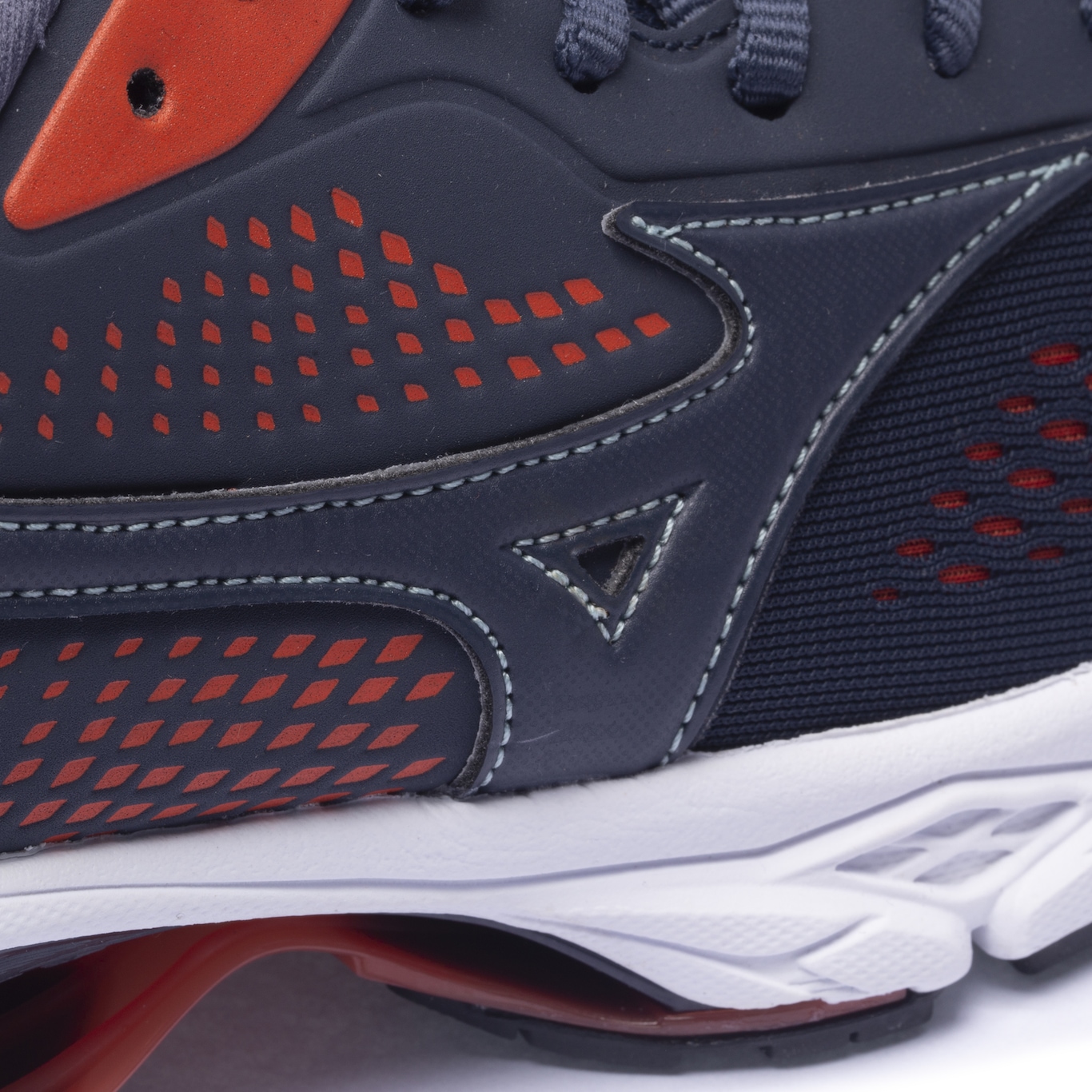Tênis Mizuno Wave Invictus - Masculino | Centauro