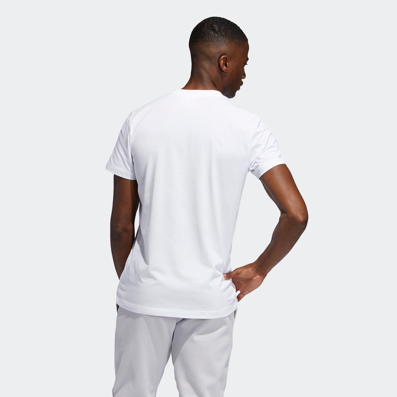 Camiseta adidas Herven V4 Logo - Masculina | Centauro