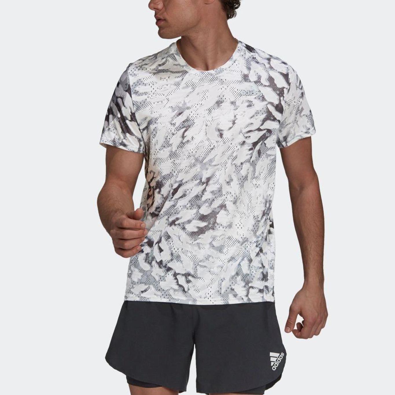 Camiseta adidas Fast Graphic Primeblue - Masculina | Centauro