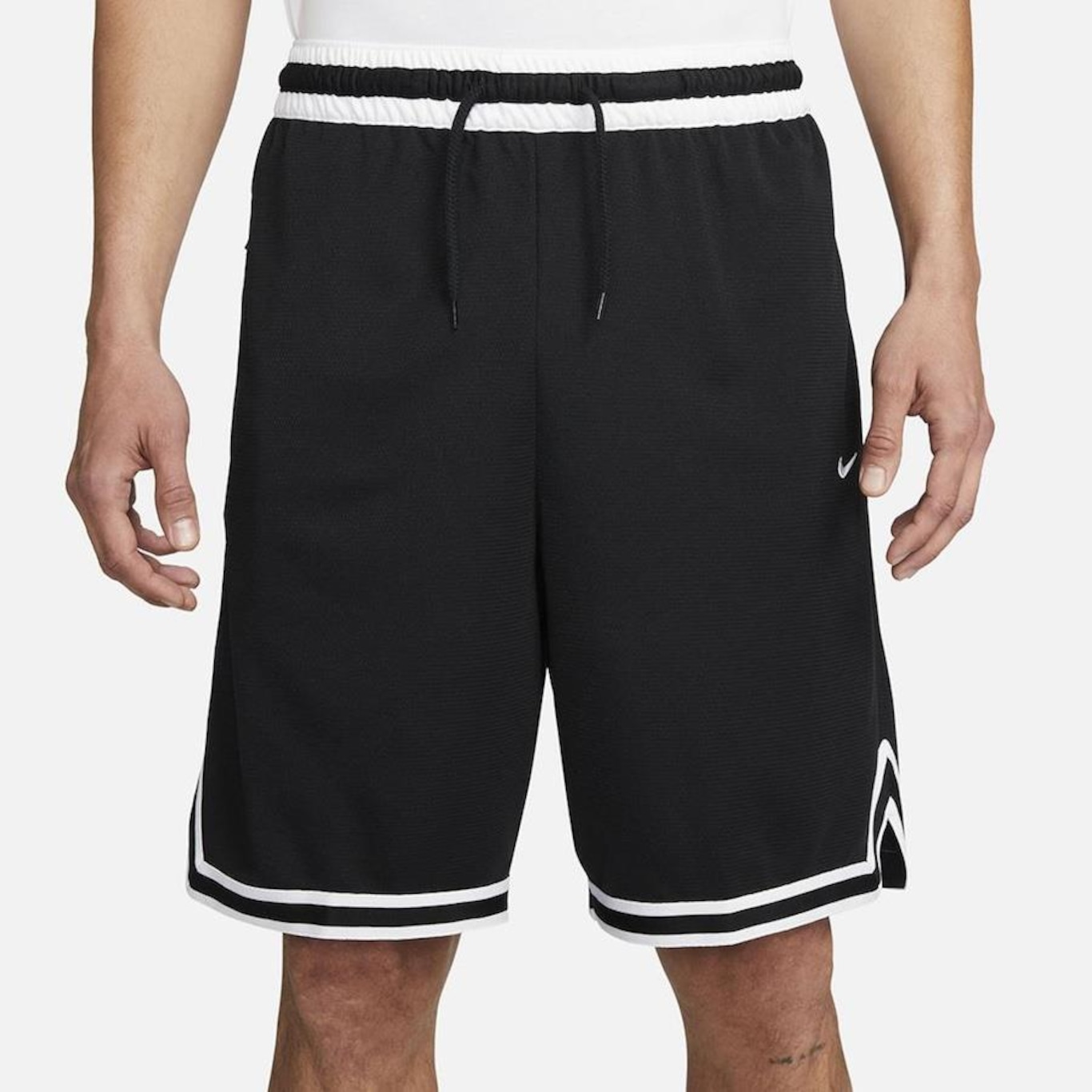 Bermuda Nike Dri-FIT DNA - Masculino | Centauro