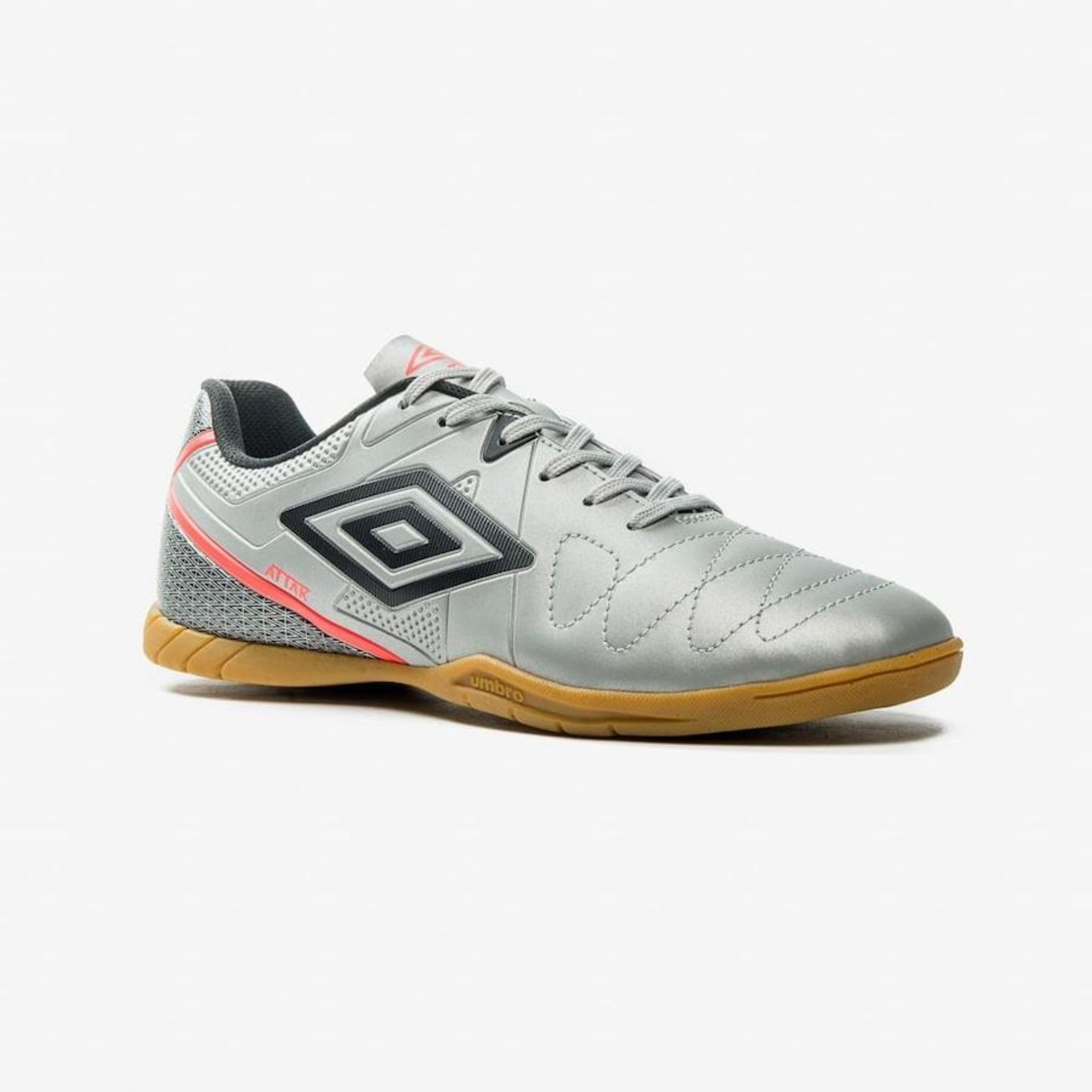 Chuteira Futsal Umbro Attak Eternal - Adulto | Centauro
