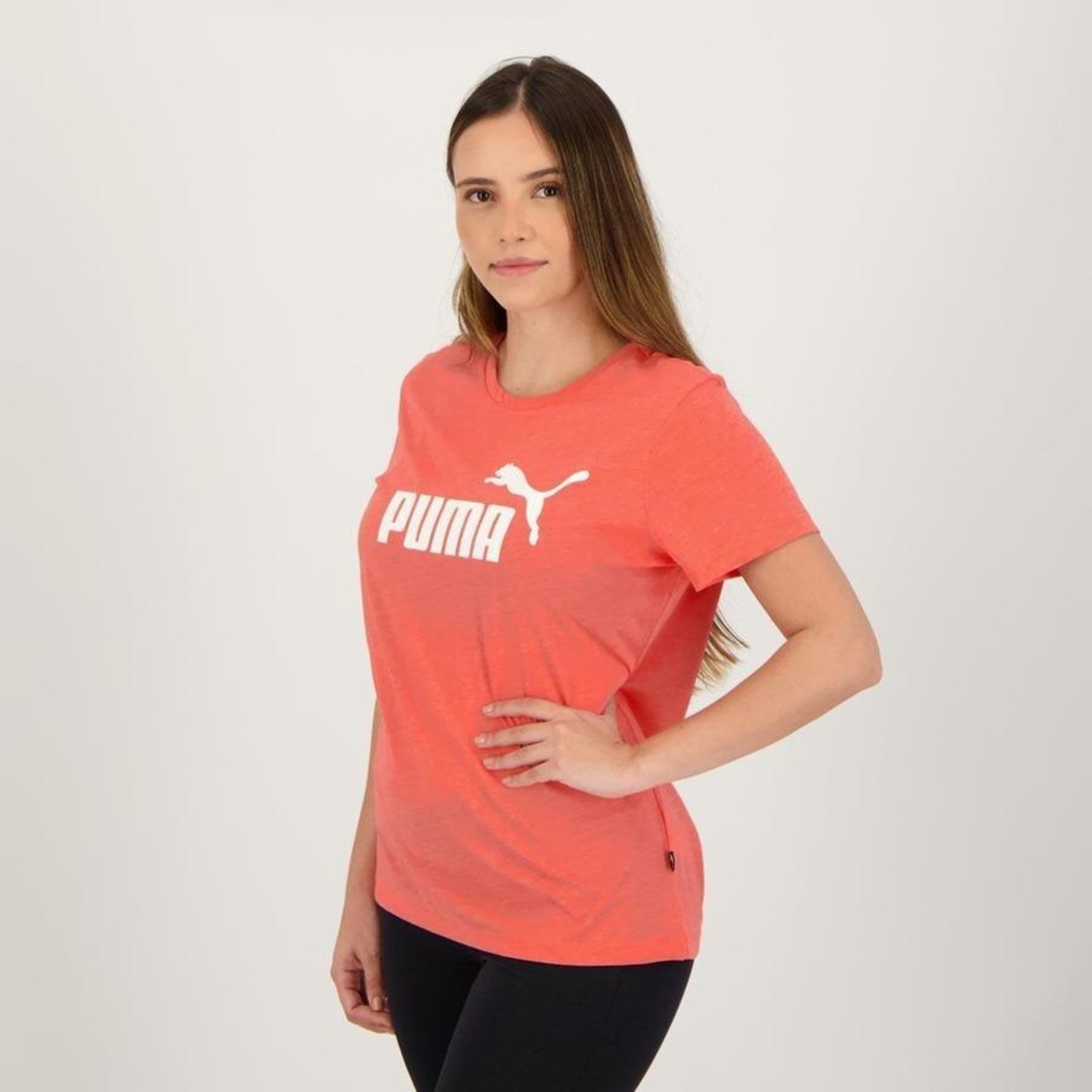 Camiseta Puma ESS Logo Heather - Feminina | Centauro