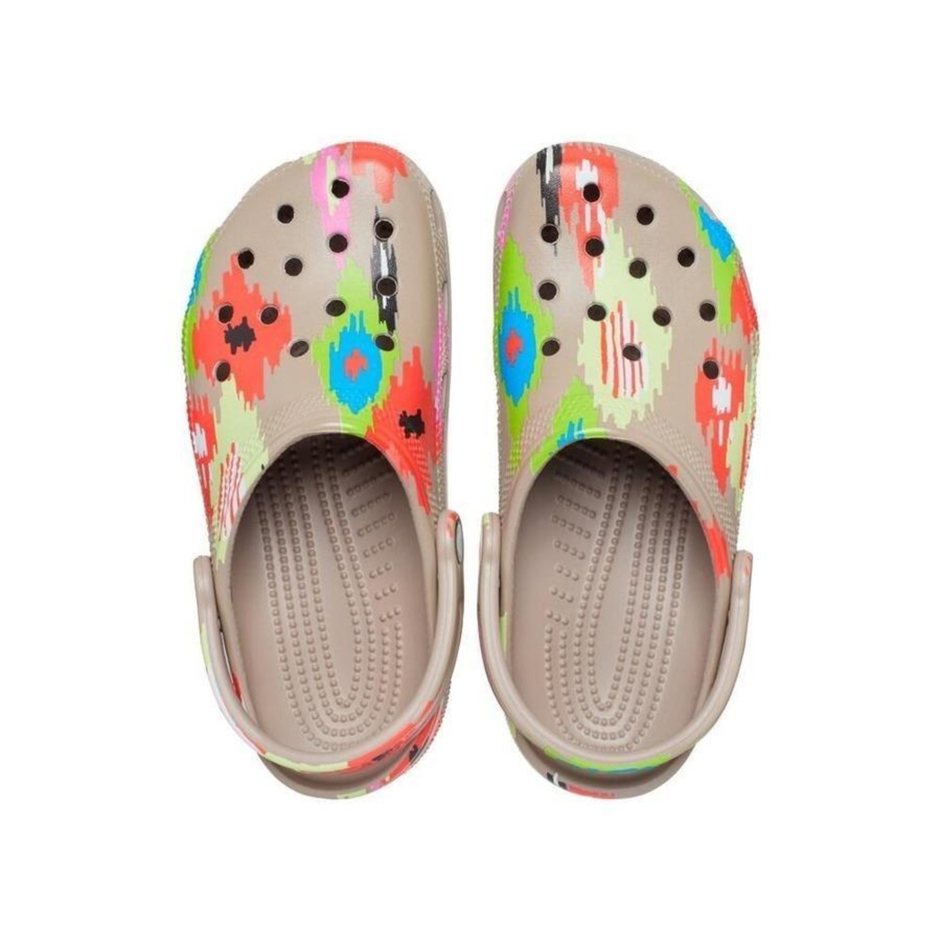 Sandália Crocs Classic Ikat Clog Mushroom - Unissex | Centauro