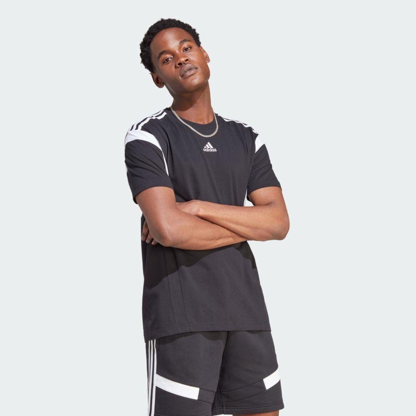 Camiseta adidas Colorblock - Masculina | Centauro