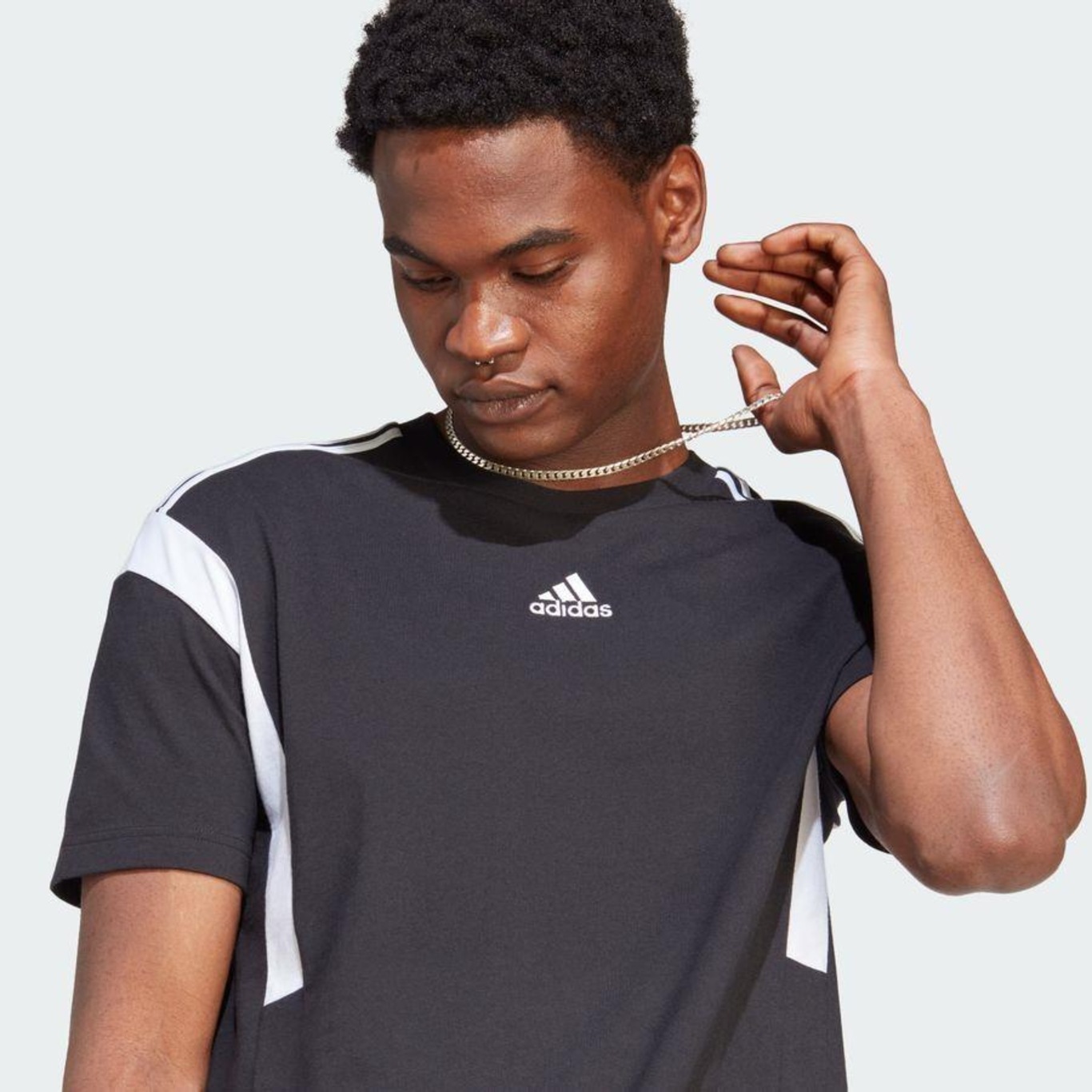 Camiseta adidas Colorblock - Masculina | Centauro
