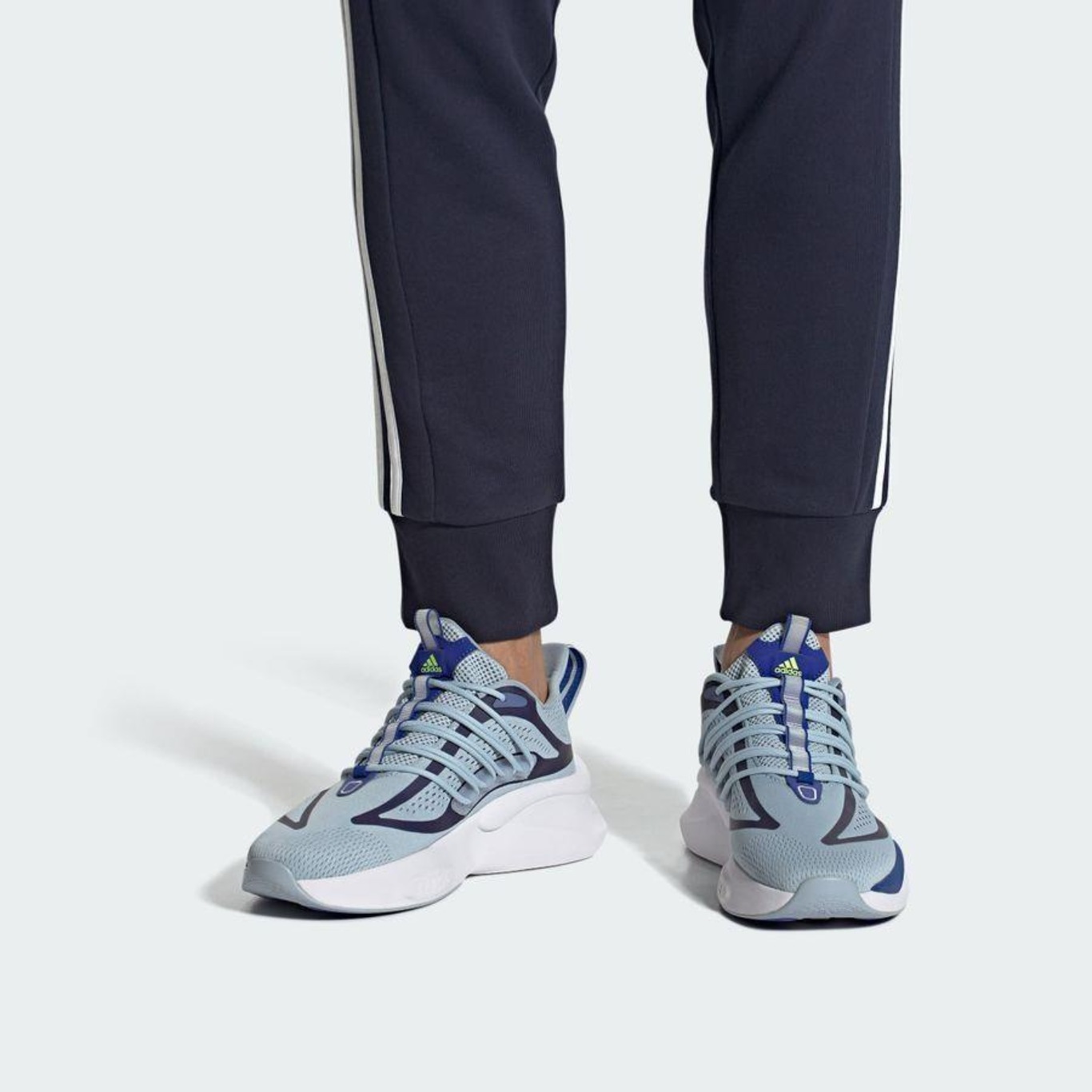 Tênis adidas Alphaboost V1 - Unissex | Centauro