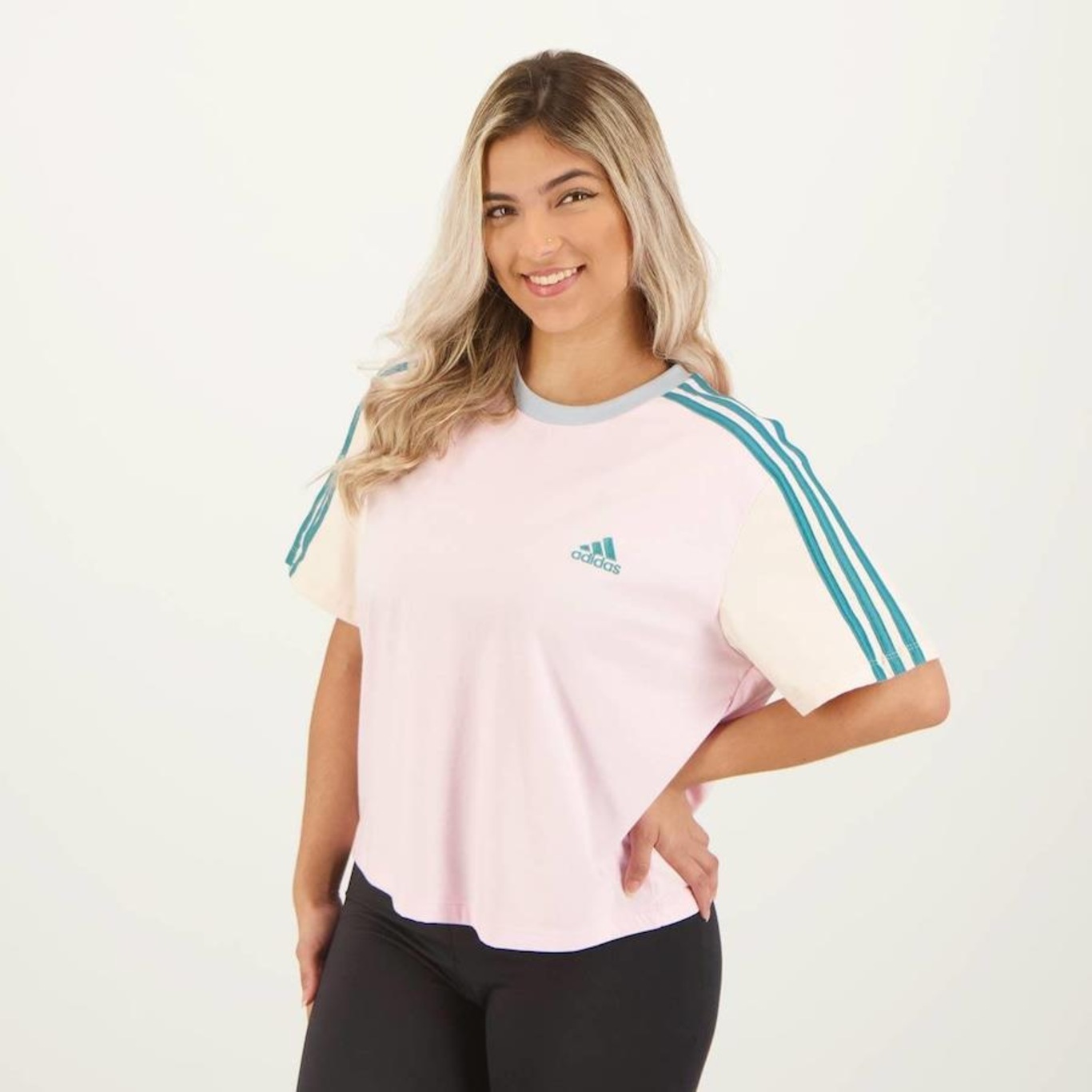 Blusa Cropped adidas 3 Stripes Color Block - Feminina | Centauro