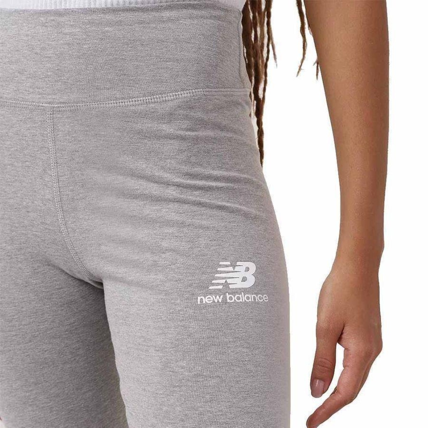 Calça New Balance Essentials Basic - Feminina | Centauro