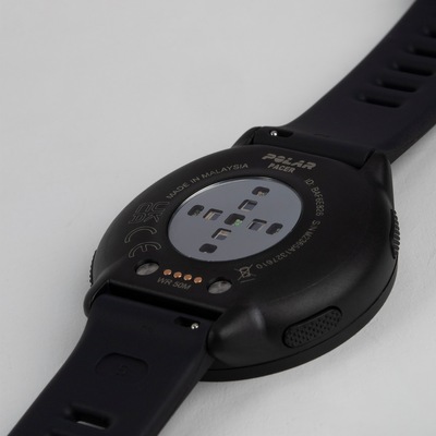 Relógio de corrida com GPS Polar Pacer - Centauro