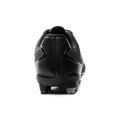 Chuteira de Campo Umbro Attack Eternal - Adulto - Centauro