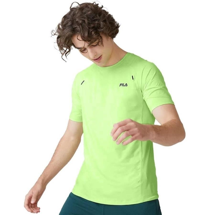 Camiseta Fila Performance - Masculina - Centauro